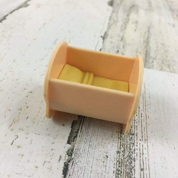 Moose Enterprise | Toys | Bluey Baby Crib Cradle For Baby Figure Bed ...